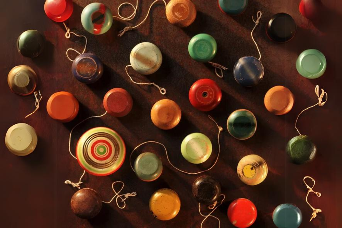 O ioiô é considerado o segundo brinquedo mais antigo da História ...